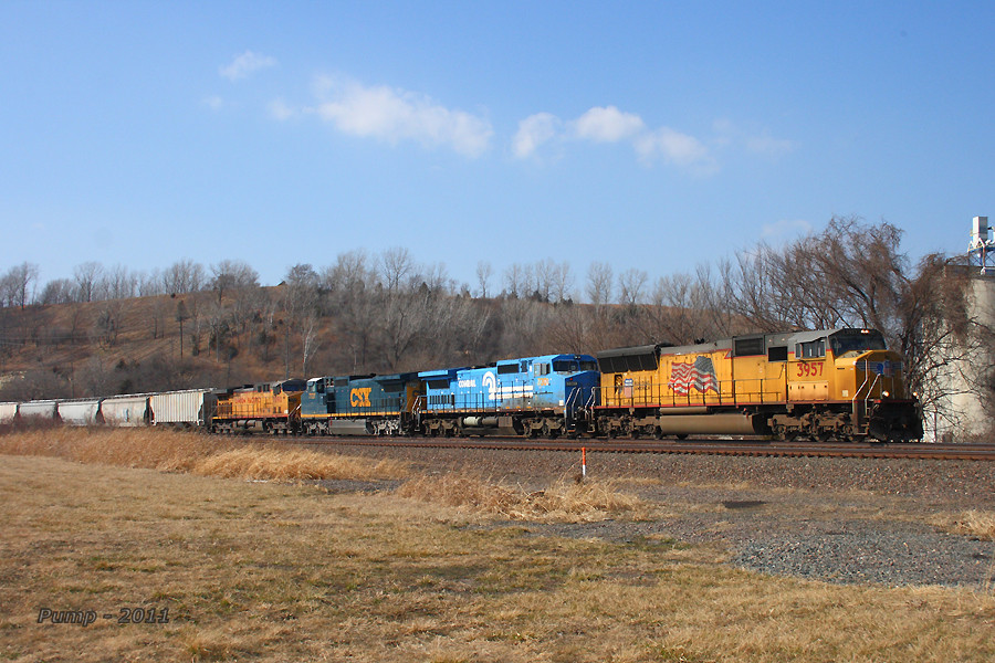 Eastbound UP Loaded Grain Train